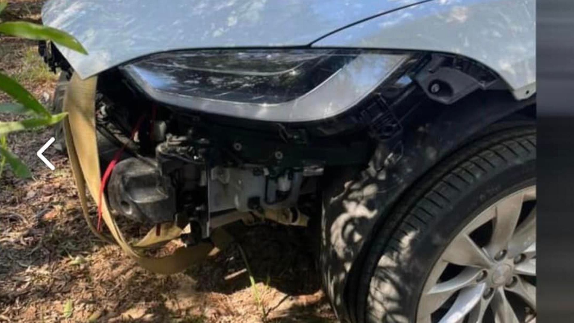 Tesla Model X Gets Stuck On Aussie Beach - The Auto Wire