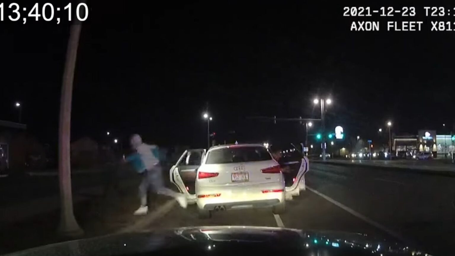 The Ford Crown Victoria Beats Most Modern Police Cars - The Auto Wire