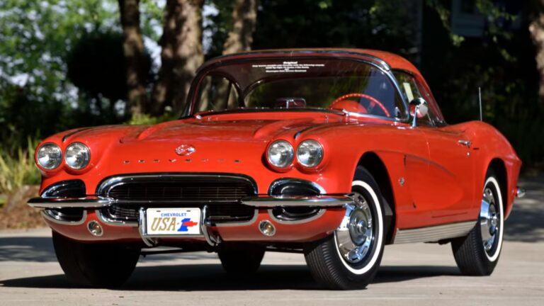 Classic Corvettes From The Dr. Mark Davis Collection Showcase Unmatched ...