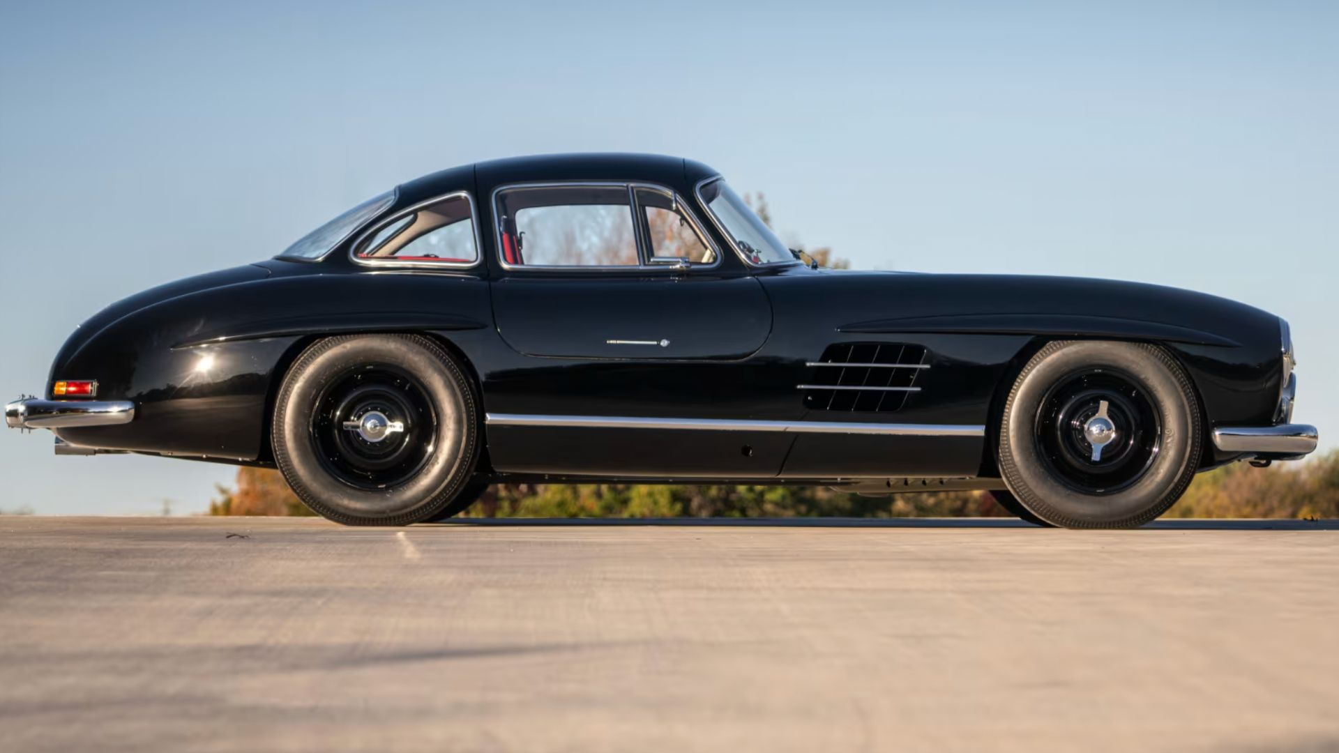 This 1956 Mercedes 300 SL Gullwing Features A Full Restoration, Fitted ...